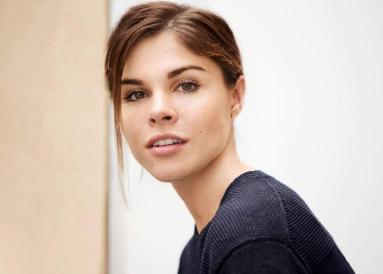Emily Weiss Biography Archives - Leader Biography